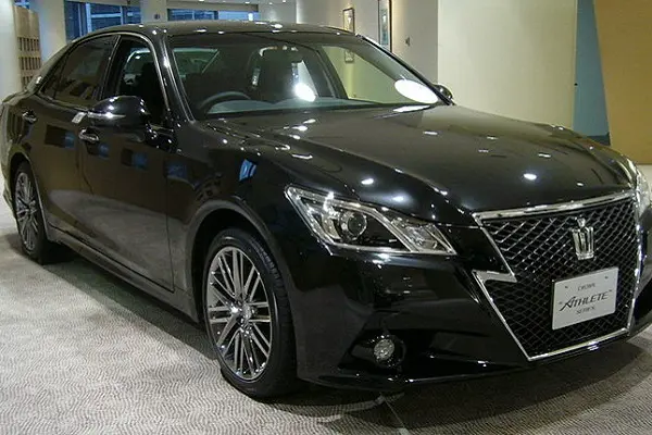 Tokyo Car Service - Toyota-Crown